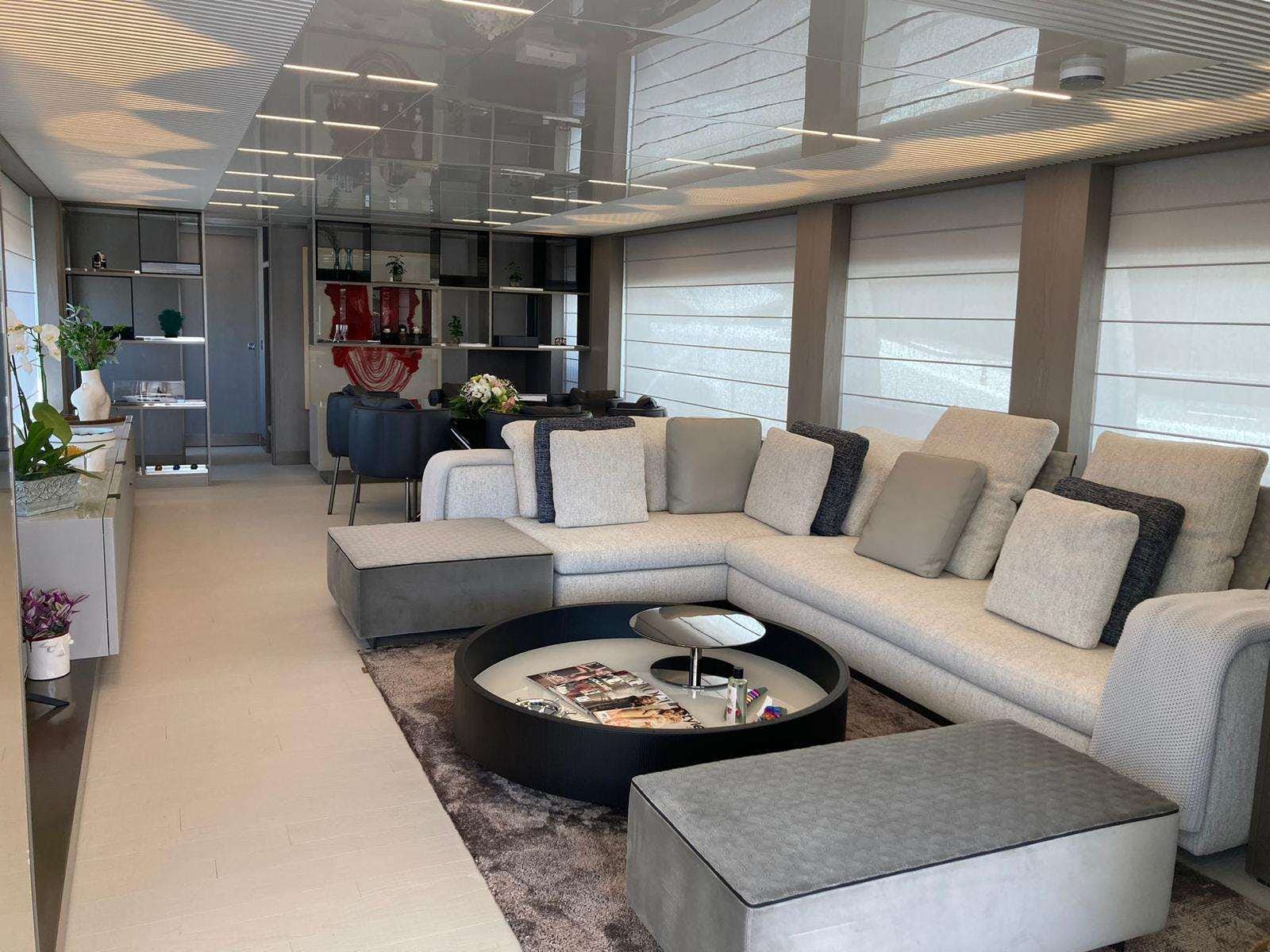 Yacht SHERO, Ferretti | CHARTERWORLD Luxury Superyacht Charters